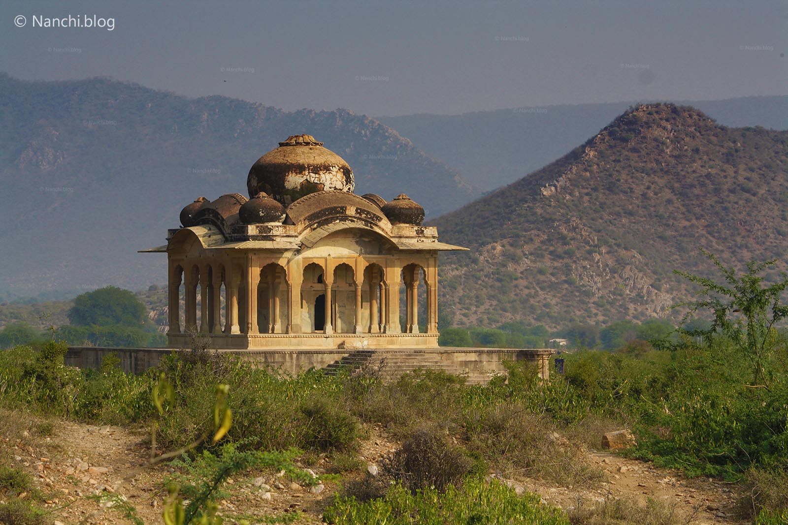Bhangarh Fort – The Most Haunted Place in India! – Nanchi.blog