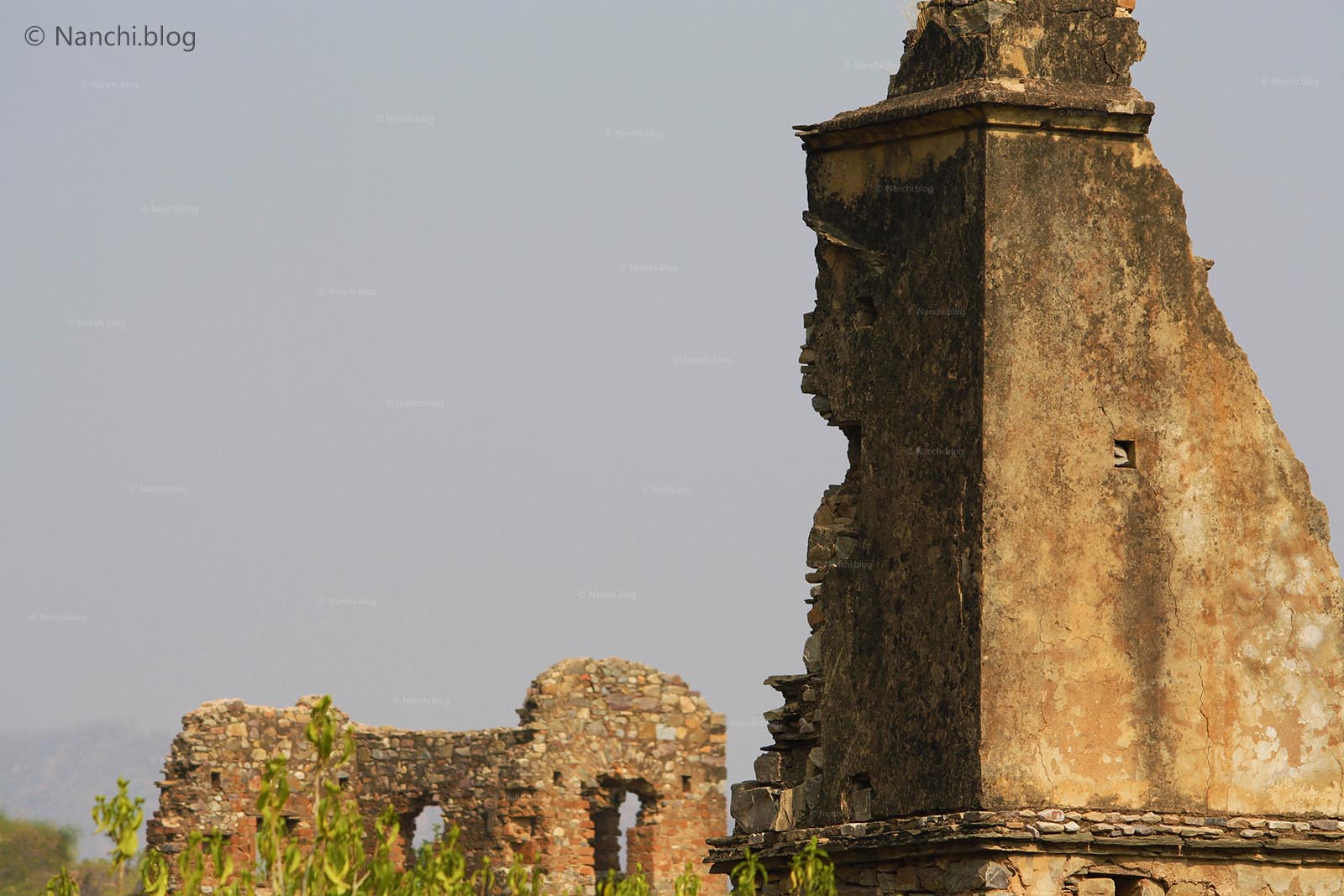 Bhangarh Fort – The Most Haunted Place in India! – Nanchi.blog