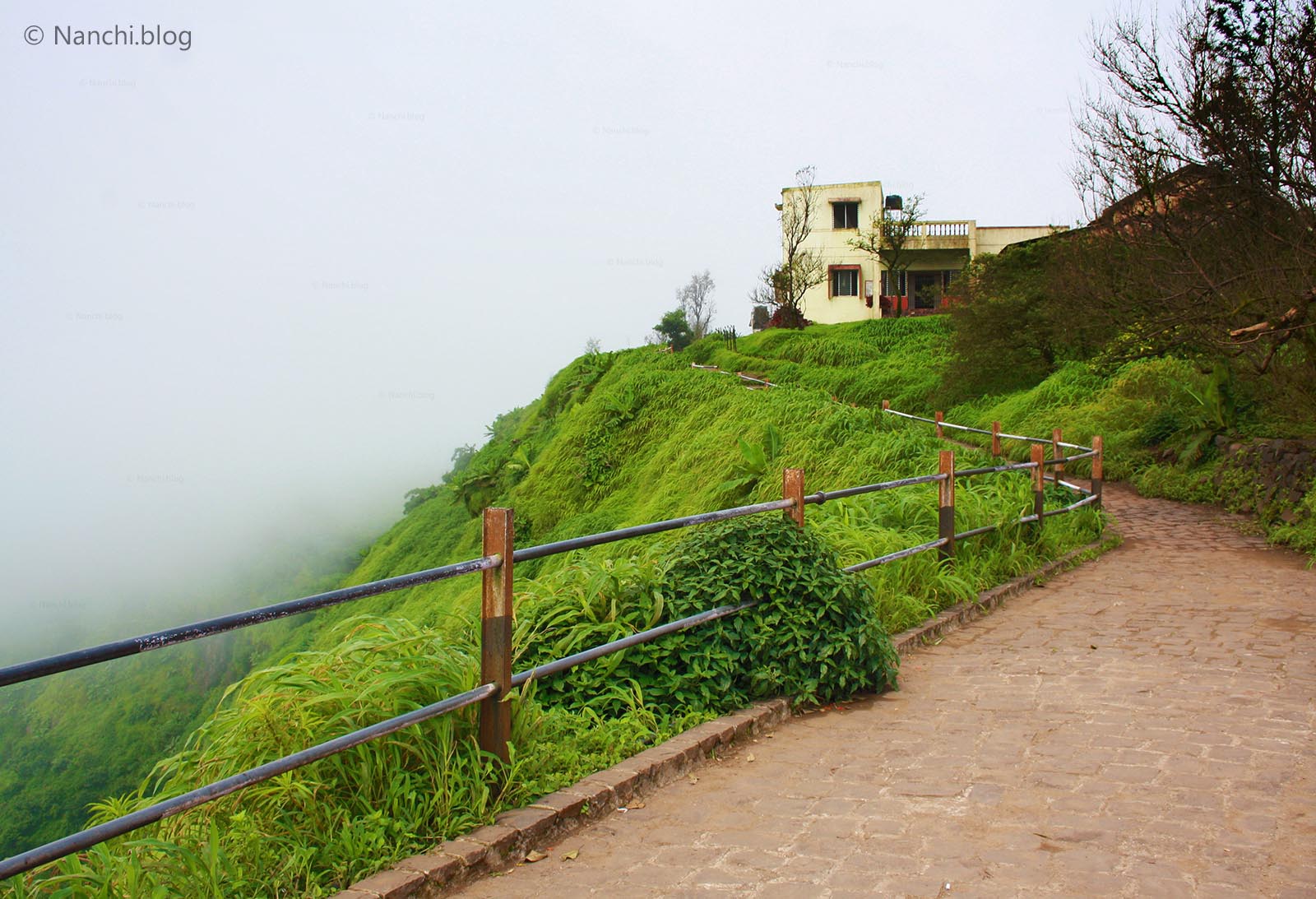 Sinhagad Fort – A must visit place in Pune, Maharashtra! – Nanchi.blog